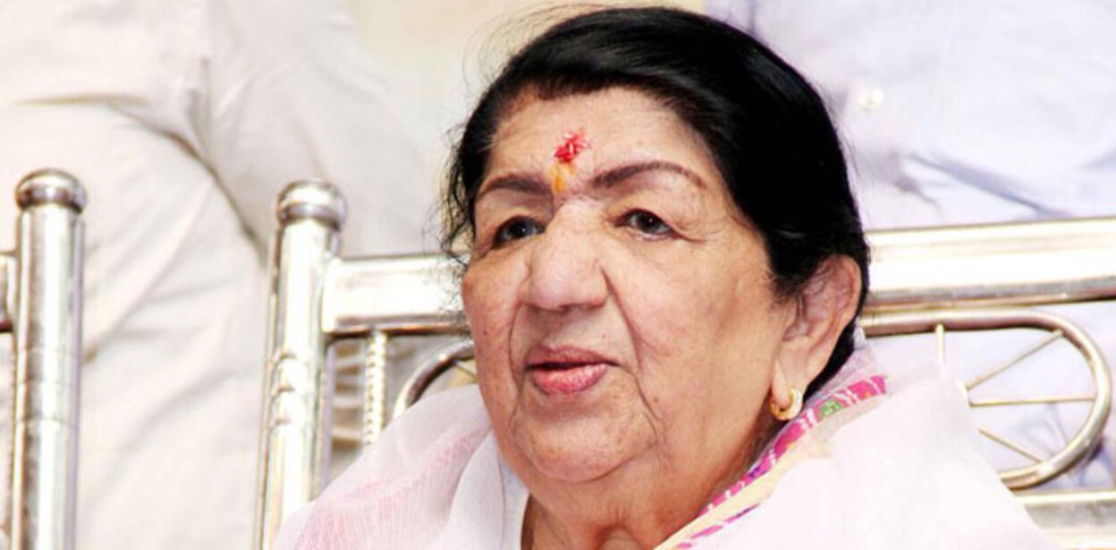 ഗായിക ലതാ മങ്കേഷ്കറുടെ പേരിൽ ലക്ഷങ്ങളുടെ തട്ടിപ്പ്: സ്ത്രീയുടെ ...