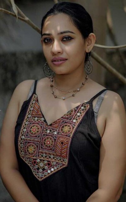 ‘വിവാഹം പെട്ടെന്നുള്ള തീരുമാനമായിരുന്നു, അതിന്റെ വേദനകള്‍ മറികടന്നത് ...