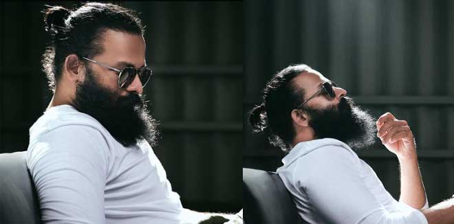 സ്റ്റൈലിഷ് ലുക്കില്‍ ജയസൂര്യ: പുത്തൻ ചിത്രങ്ങൾ പങ്കുവച്ച് താരം | jayasurya new look pics news news