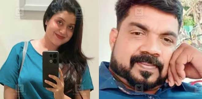 വീട്ടിലേക്ക് വിളിച്ചുവരുത്തി, നഗ്നനാക്കി ഒപ്പം നിർത്തി ഫോട്ടോയെടുത്തു ...
