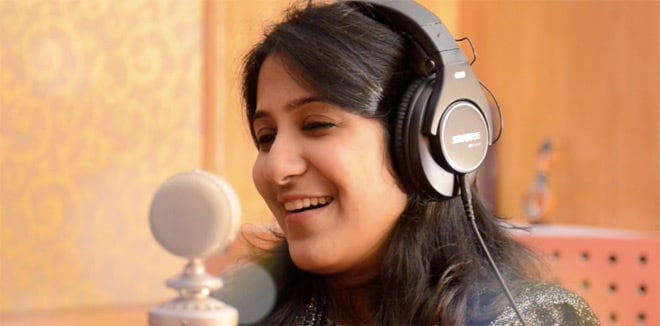 പാട്ടിന്റെ വീട്ടിൽ മൂന്നാമത്തെ പെൺകൊടി പിറന്നു; ഗായിക ശ്വേത മോഹ ...