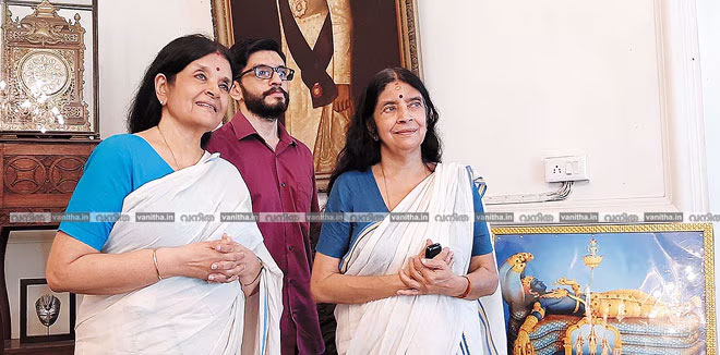 ‘ബി നിലവറയിൽ പാമ്പുകൾ കാവലുണ്ട്,