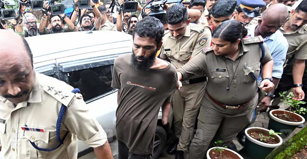 ‘ചെറുപ്പം തൊട്ടേ തല്ലിപ്പൊളി, പതിനാലാം വയസ്സില്‍ കയ്യില്‍ കത്തിയുമായി...