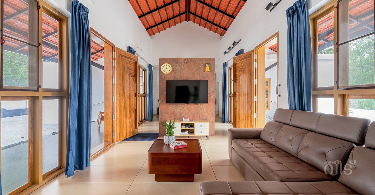 പ്രായമായ അച്ഛനമ്മമാർക്ക് തടസ്സങ്ങളില്ലാതെ സഞ്ചരിക്കാനാവണം; റിസോർട് പോലെ ...